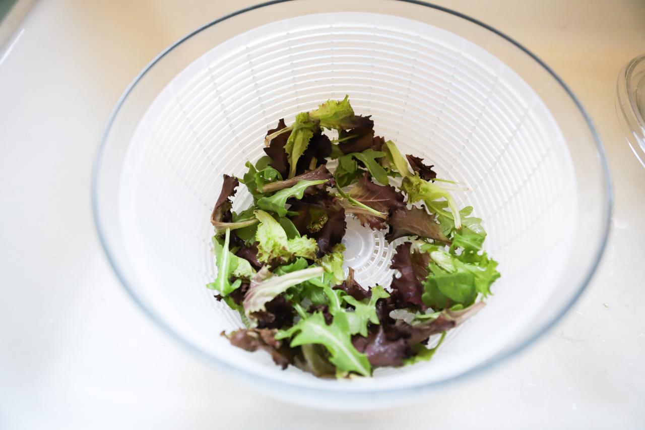 6 Best Salad Spinners 2024 Reviewed | Shopping | Food Network