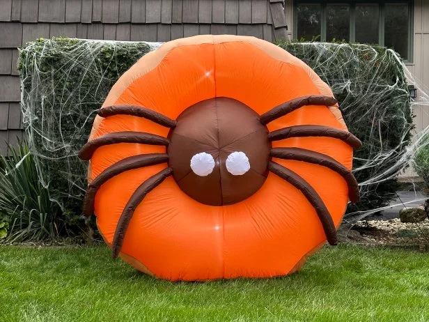 Dunkin’ Is Finally Bringing back Munchkin Buckets for Halloween | Food ...