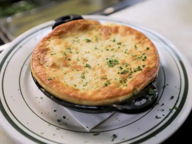 Elsie's Poulet Pot Pie Recipe | Food Network
