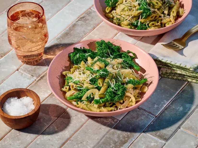Spinach Pesto Pasta with Broccoli Rabe and Beans Recipe | Food Network ...