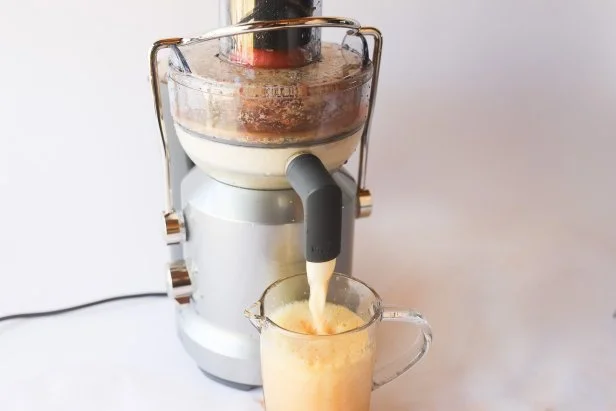 Breville Juice Fountain Cold Juicer Review 2025 | Food Network