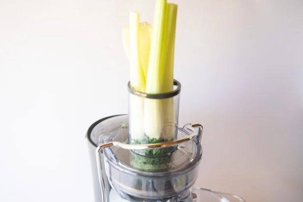 Breville Juice Fountain Cold Juicer Review 2025 | Food Network