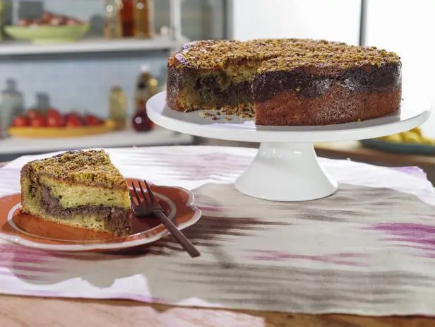 Dubai Pistachio Cheesecake Coffee Cake Recipe | Jeff Mauro | Food Network