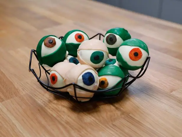 Eyeball Cake Balls Recipe | Buddy Valastro | Food Network