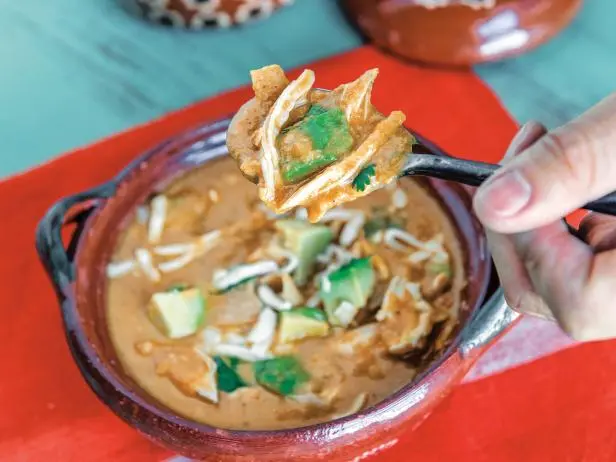 how to prepare chicken tortilla soup