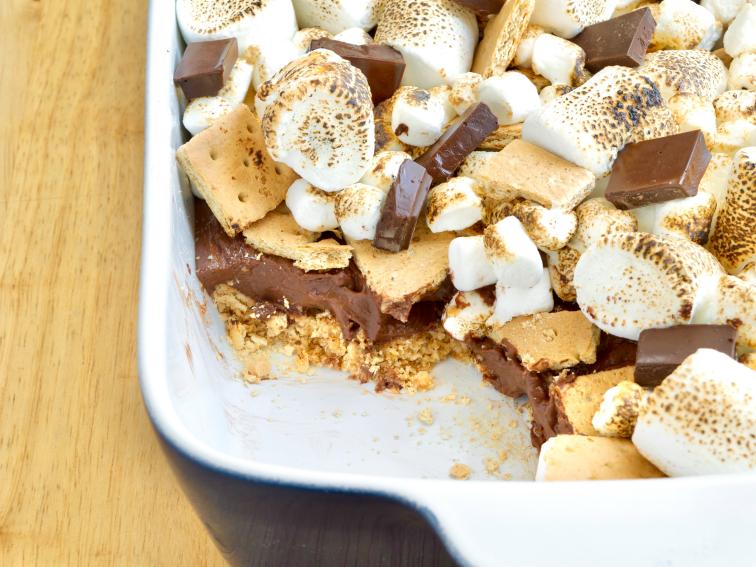 S'mores Pudding Pie Recipe | Dan Langan | Food Network