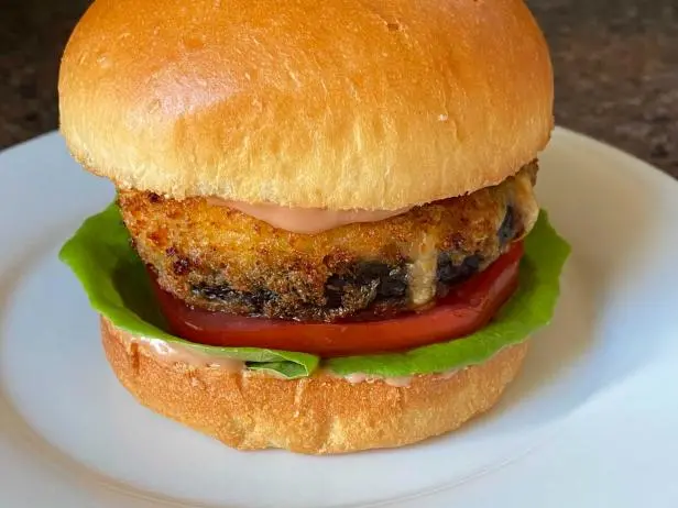 how long to cook veggie burger in air fryer