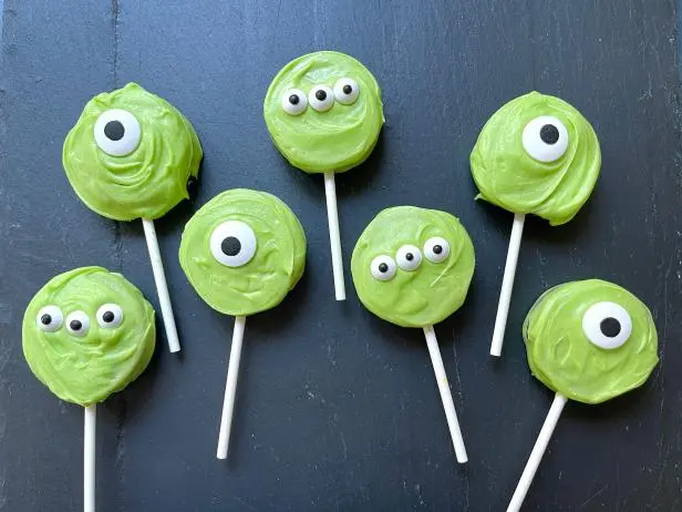 Alien Cookie Pops Recipe | Justin Chapple | Food Network