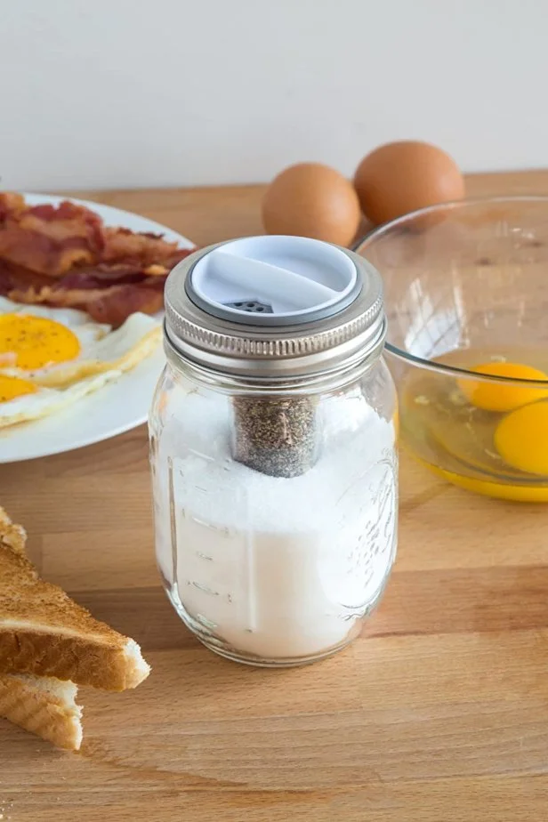 how to cook eggs in mason jar lids