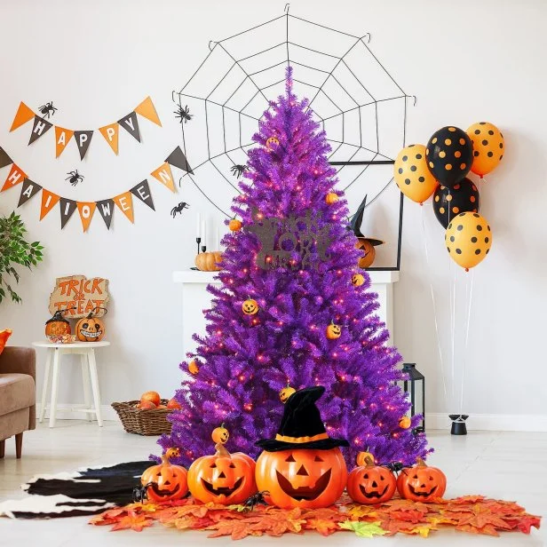 How to Enjoy Your Favorite Christmas Traditions This Halloween | Food ...