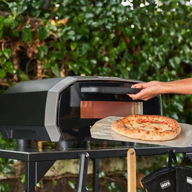 Ooni Volt 12 Electric Pizza Oven Review 2025 | Food Network