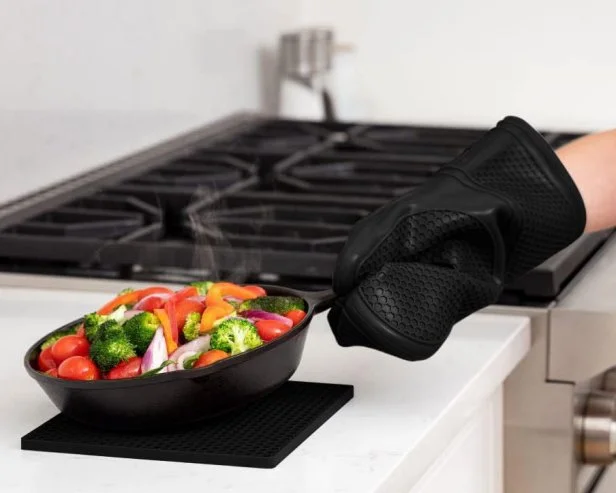 8 Best Oven Mitts and Pot Holders 2025 Reviewed | Food Network