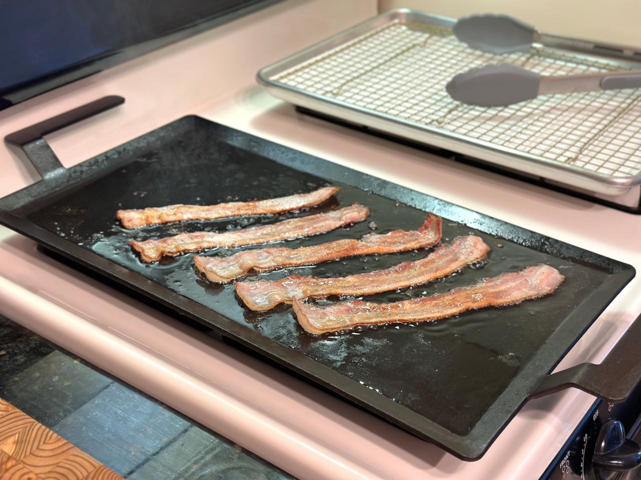 Made In Cookware Carbon Steel Griddle Review 2024 | Shopping | Food Network