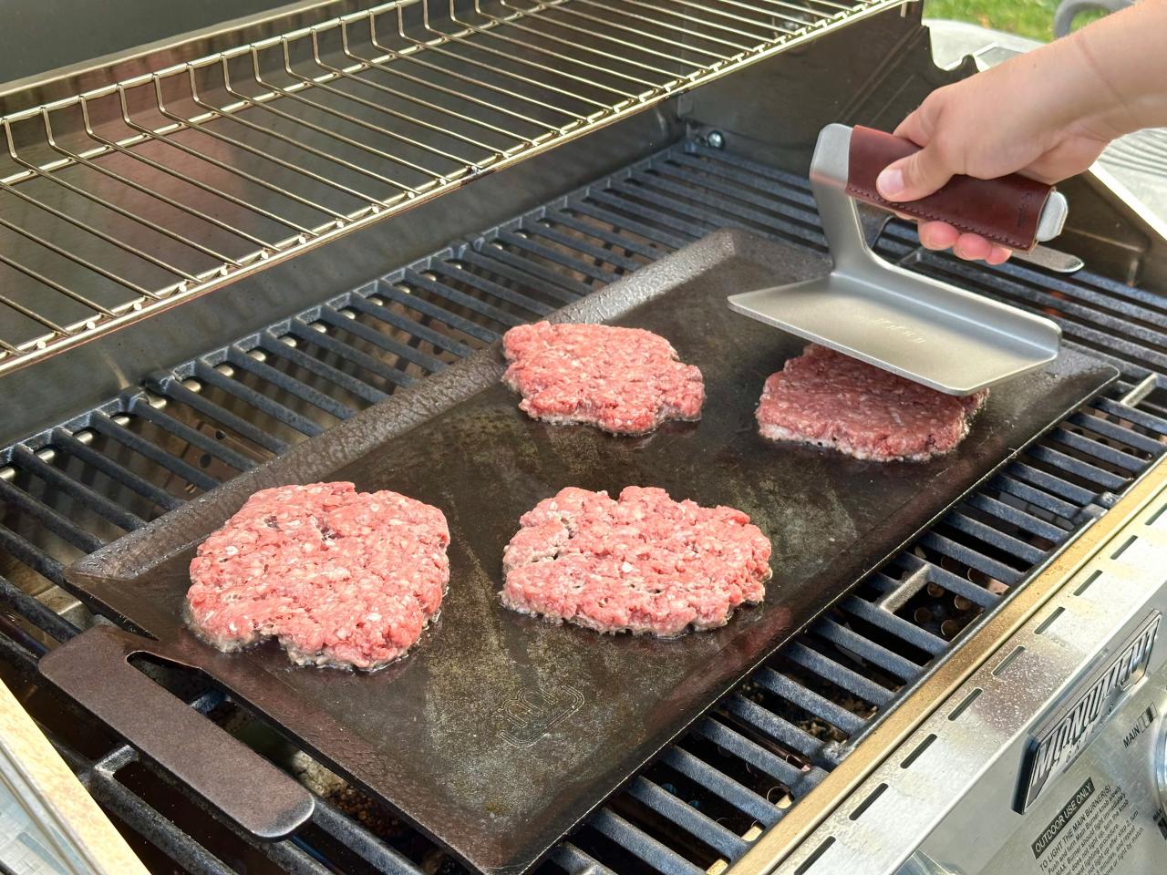 Made In Cookware Carbon Steel Griddle Review 2024 | Shopping | Food Network