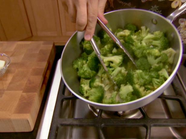 Good Eats with Alton Brown - Video Gallery | Food Network Shows ...