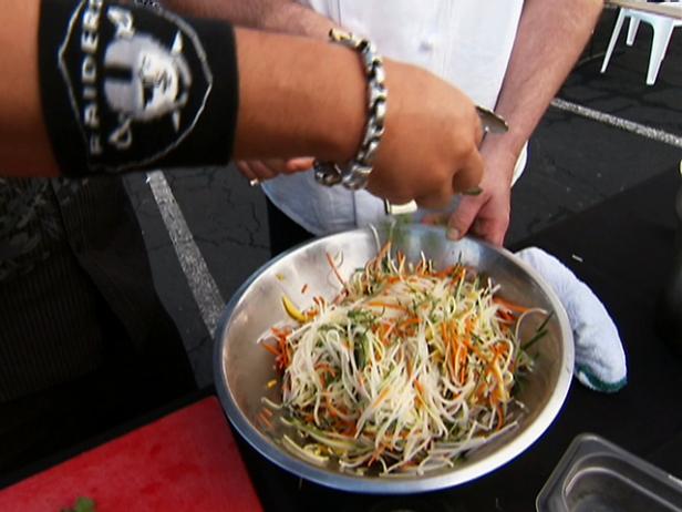 Diners, Drive-Ins and Dives Triple D Goes Tailgatin' Highlight Videos ...