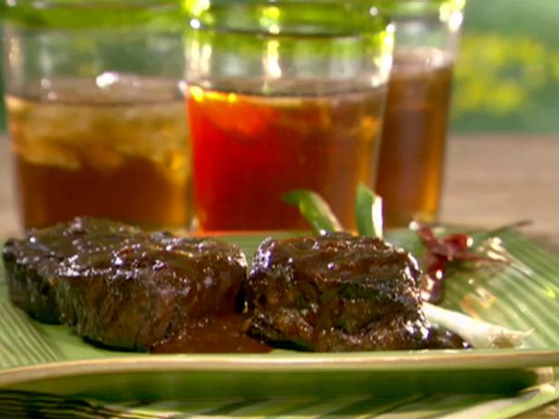 Grill It! With Bobby Flay Flay-Va Filet Highlight Videos: Food Network ...