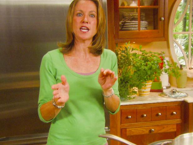 Quick Garlicky Bruschetta with Tomatoes and Basil Recipe | Robin Miller ...