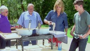Trisha's Southern Kitchen Family Fish Fry Highlight Videos: Food ...