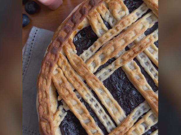 Pie Crust Decor Molds | Food Network