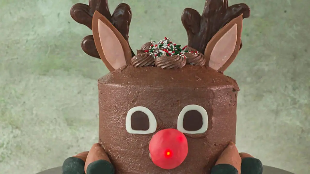 Light-Up Reindeer Cake Recipe | Food Network Kitchen | Food Network