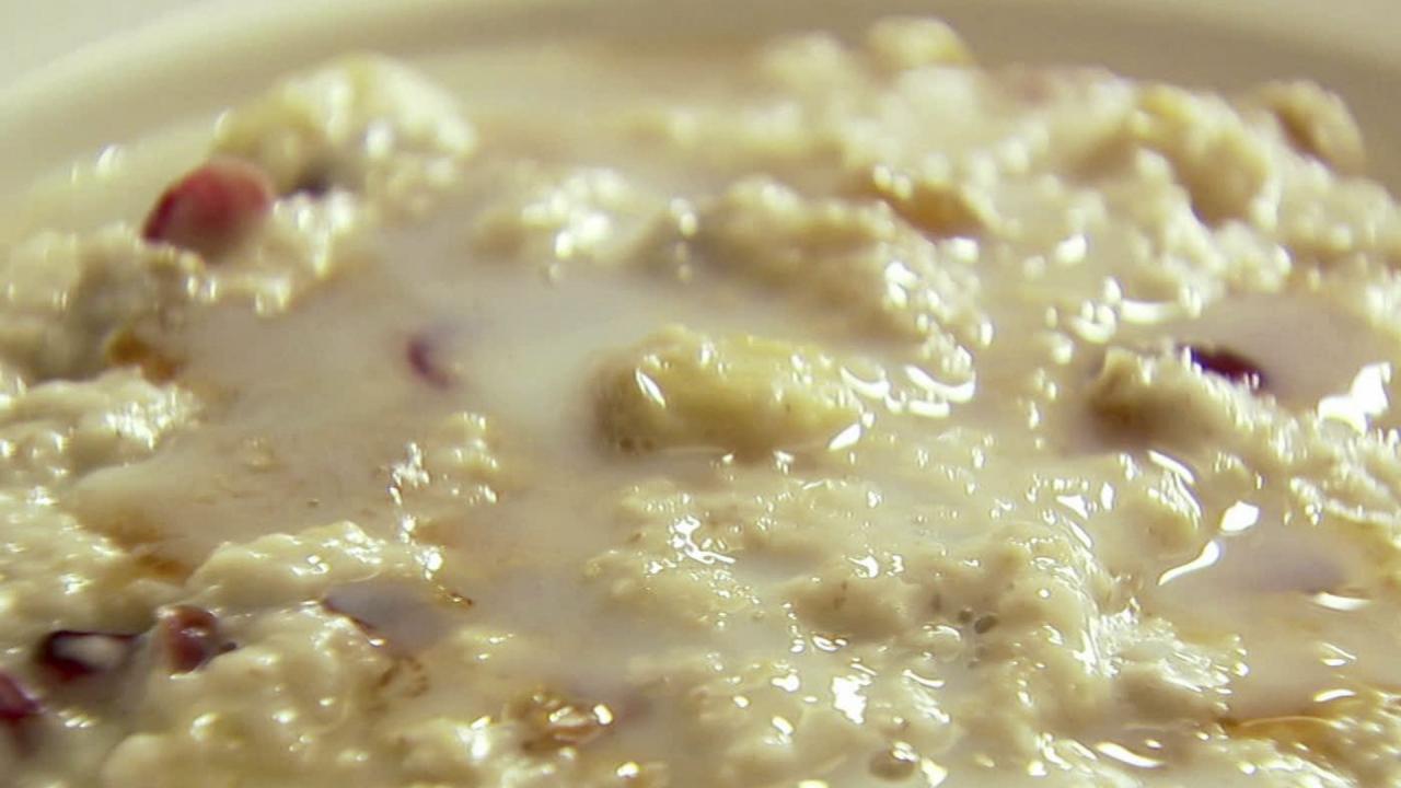 Ina's Sunday Morning Oatmeal | Food Network