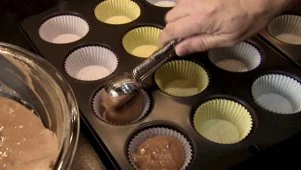 Good Eats Honey, I Shrunk the Cake Highlight Videos: Food Network ...