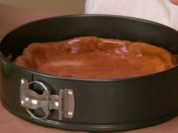 How to Use a Springform Pan | Food Network