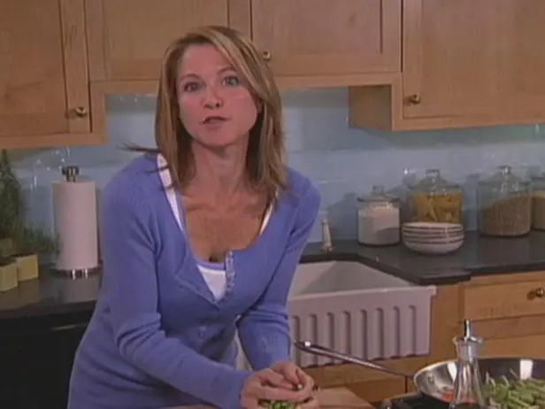 Spinach Fettuccine with Sauteed Vegetables, Artichoke Hearts, and ...