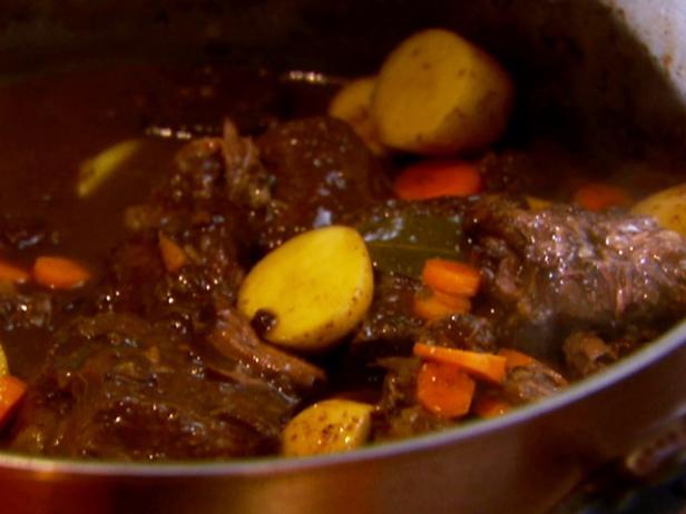 Tyler's Ultimate Ultimate Beef Stew Highlight Videos: Food Network ...