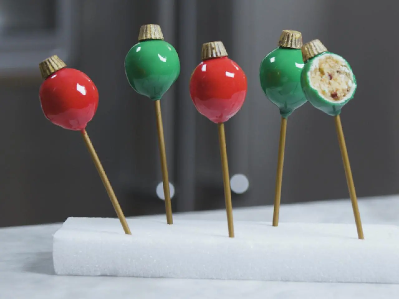 Christmas Cake Pops